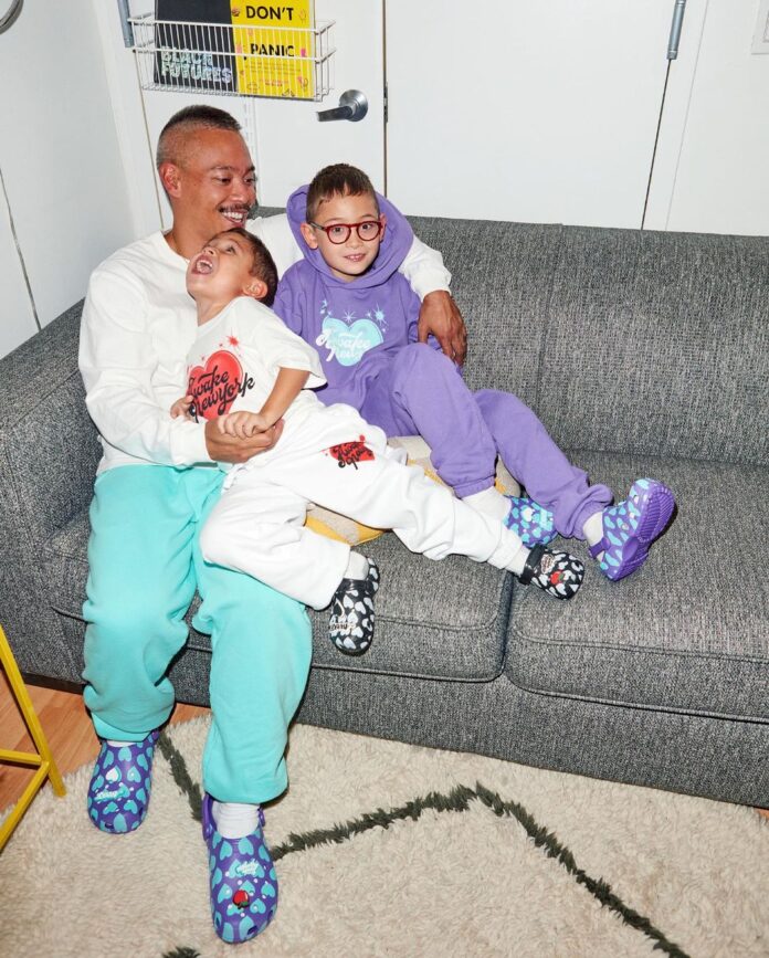 Crocs i Awake NY przedstawiają kolekcję „Home Is Where The Heart Is”