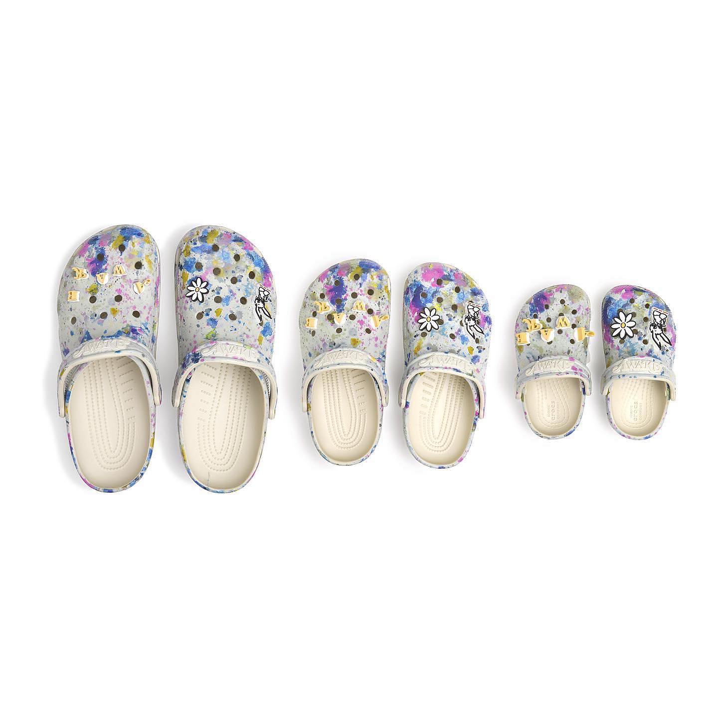 Awake wydaje 'artystyczne' Crocs Classic Clog