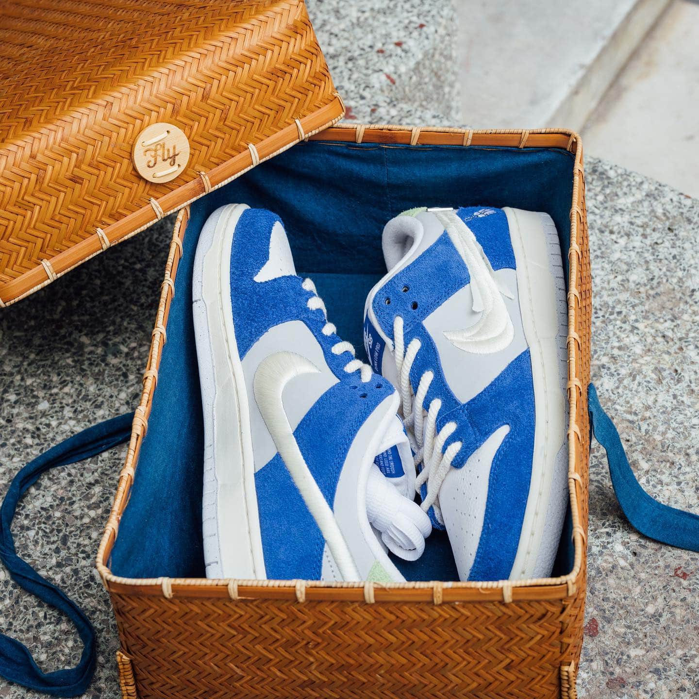 Fly Streetwear przedstawia wyjątkowe Nike SB Dunk Low „Gardenia”