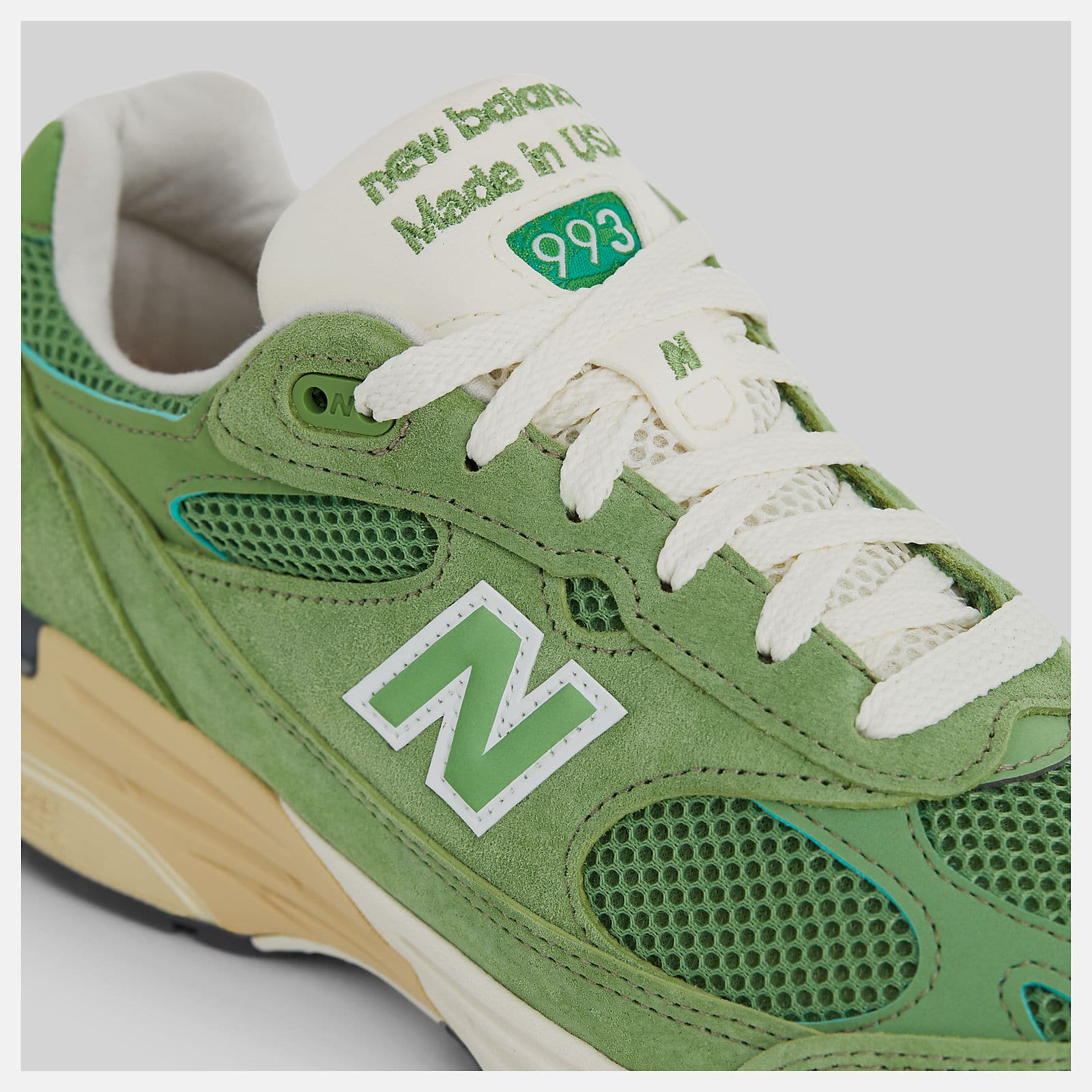 Nowości w kolekcji: oto New Balance 993 w kolorystyce "Chive"