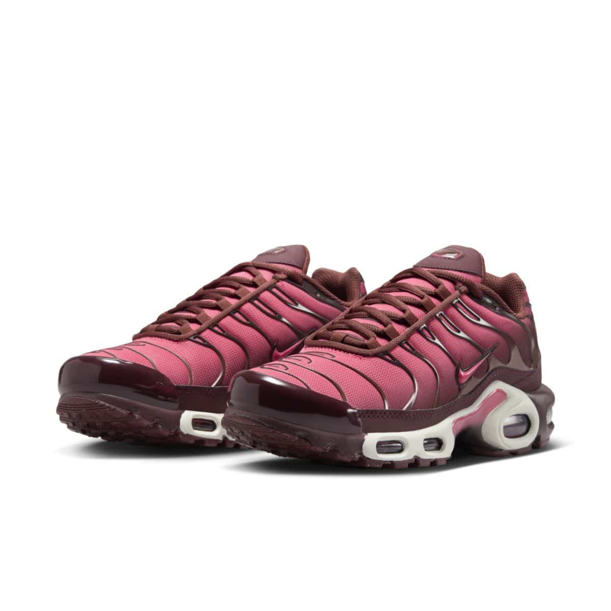 Gradientowy szał: Nike Air Max Plus 'Burgundy Crush'